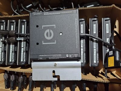 全新原包装enphase微型逆变器 M215-60-230-s22 GK1883- gk1886