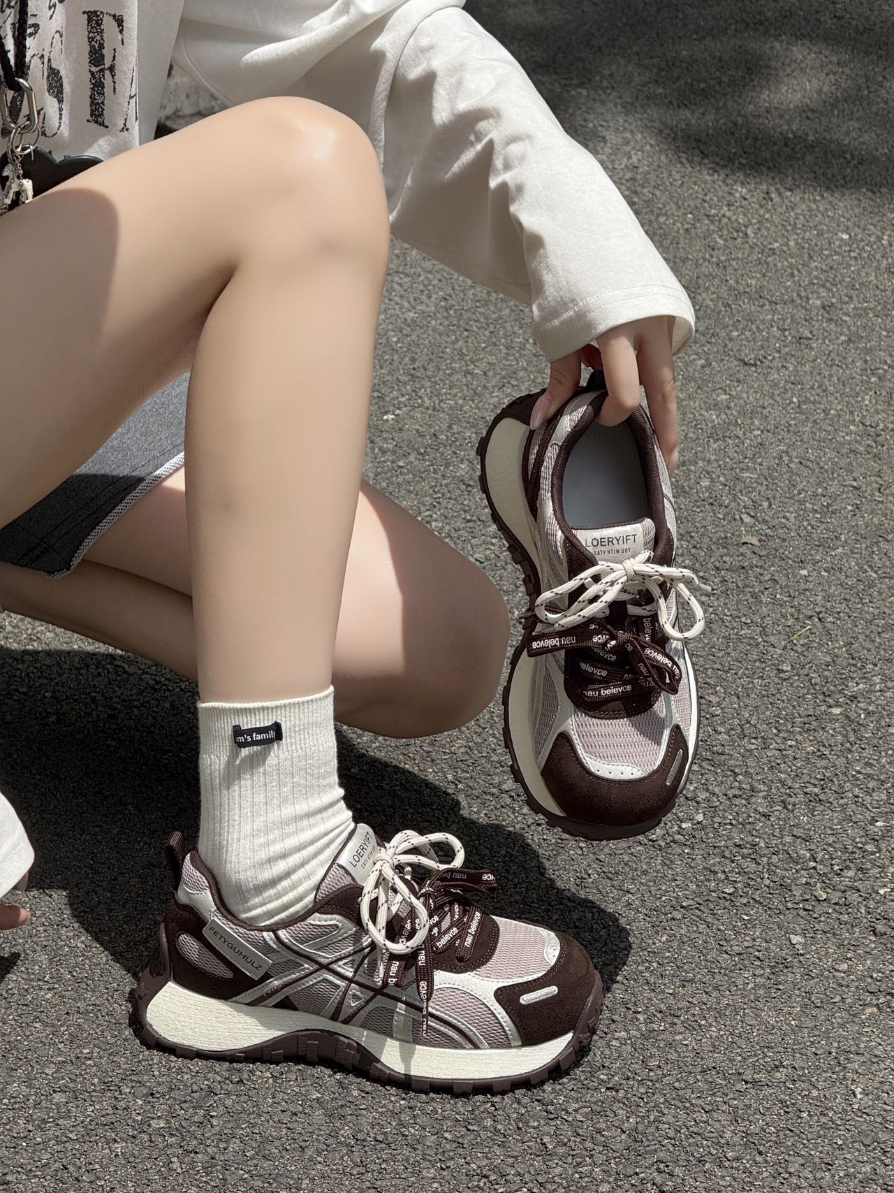 伊莎迪2026新款厚底老爹鞋女鞋轻便休闲运动鞋