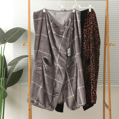 女珊瑚绒保暖披肩盖毯秋冬