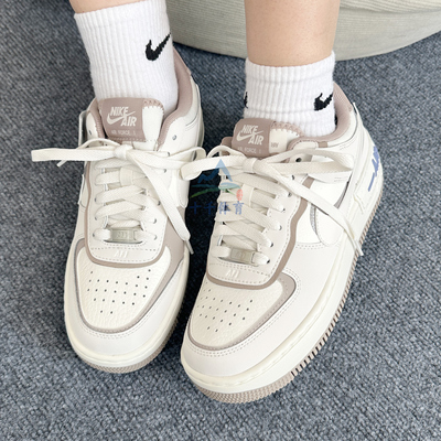 NIKE耐克女子空军一号运动鞋板鞋