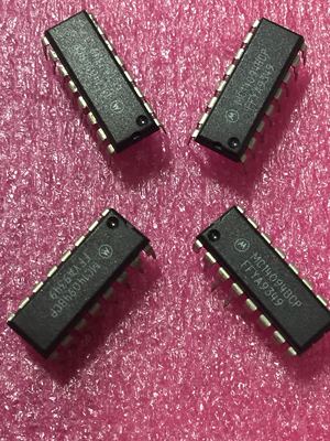 MC14094BCP CD4094BE HEF4094BP 计数器移位寄存器集成芯片DIP-14