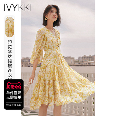 ivykki时尚碎花连衣裙