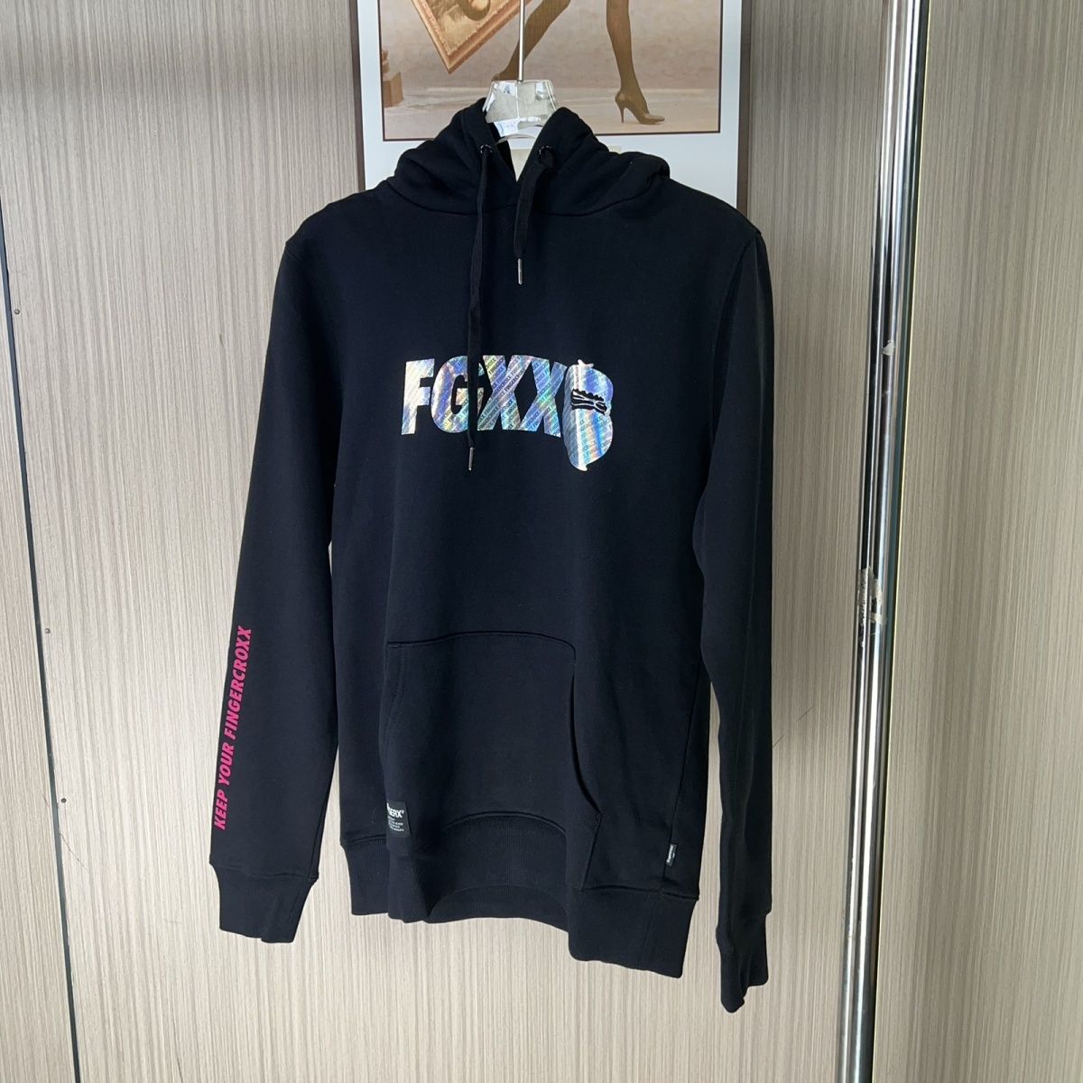0358品牌撤柜T牌加绒加厚连帽黑色卫衣