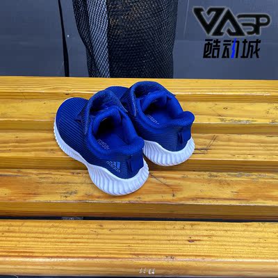 阿迪达斯儿童休闲运动童鞋