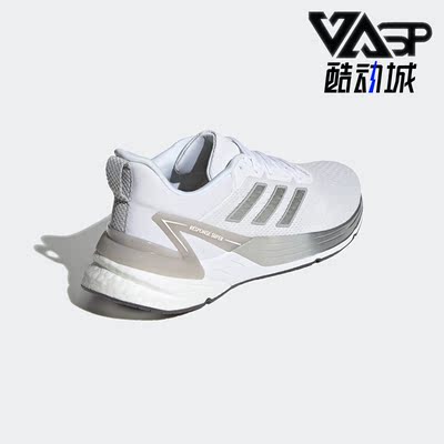 阿迪达斯男女低帮轻便跑步鞋