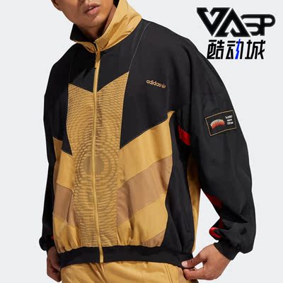 阿迪达斯三叶草男夹克