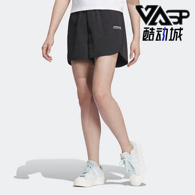 阿迪达斯女子运动短裤