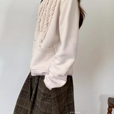 木耳边50%丝光羊毛开衫复古毛衣
