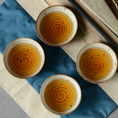 粗陶茶杯绿色釉铁斑岩泥主人杯小手工复古拙朴陶瓷茶具单杯品茗杯