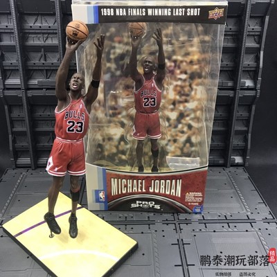 麦克法兰手办模型最后摆件人偶