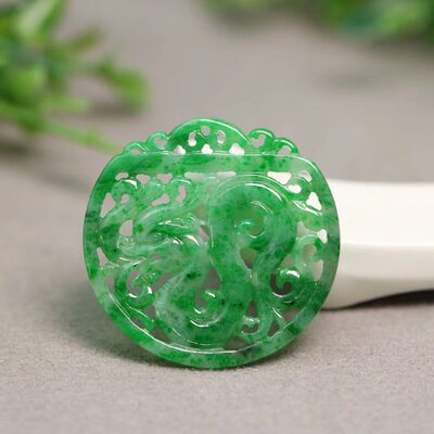 天然A货翡翠镂空龙纹吊坠花片