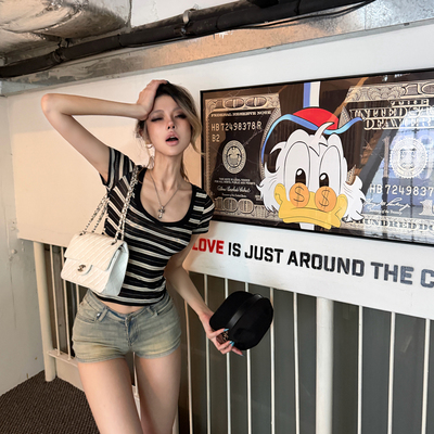 深u领横条纹微透高弹短袖T恤女夏