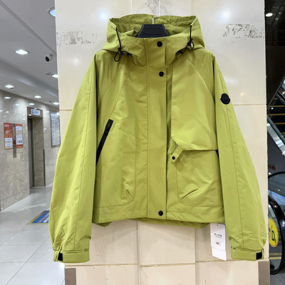 蝶语26W8802设计感冲锋衣外套