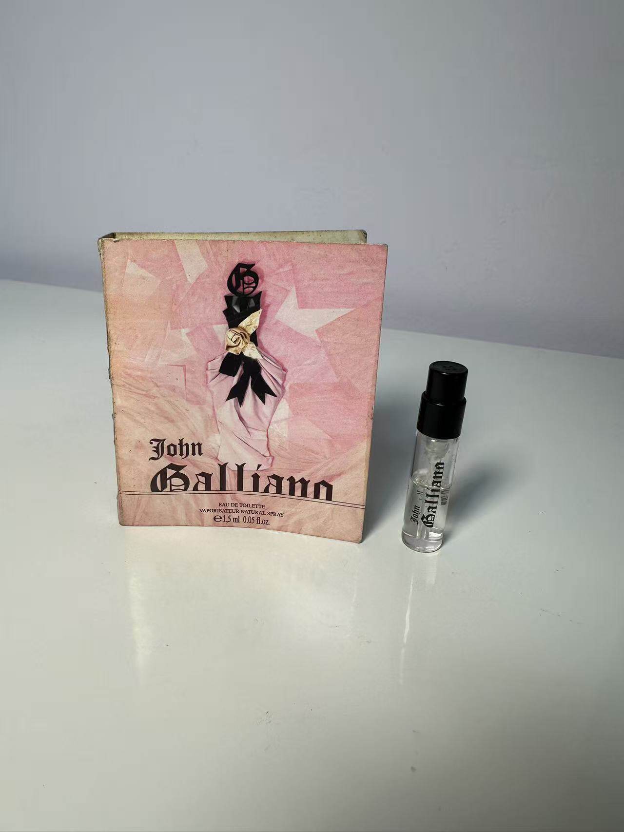 John Galliano 约翰·加利亚诺同名女士试管香水1.5ml
