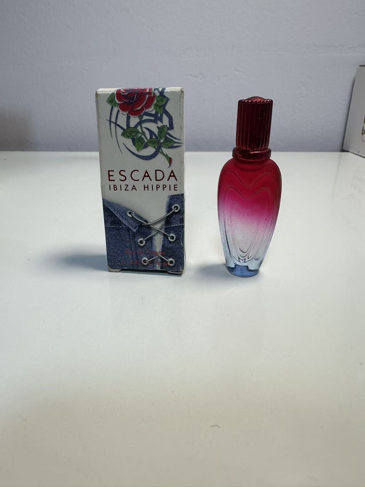 Escada Ibiza Hippie 爱斯卡达 伊维萨嬉皮士女士小Q淡香4ml