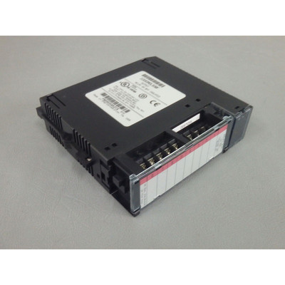 IC693MDL930 - GE FANUC - IC693MDL930 / Relais 4A 8PT sortie