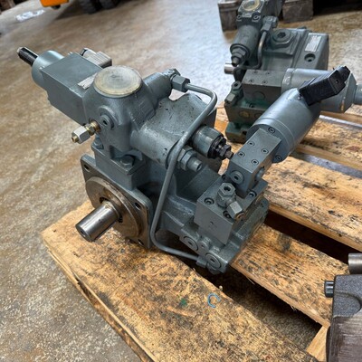 1x Rexroth 1PV2V4-18/50RA27MF160A1-A03 *4689319/4* Hydraulik
