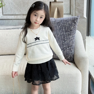 温柔风奶油杏刺绣五角星针织衫