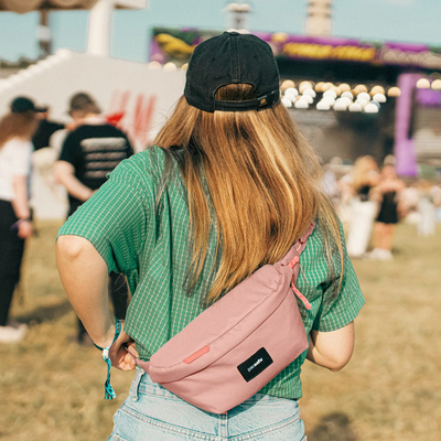 pacsafe胸包防偷防割斜挎包单肩