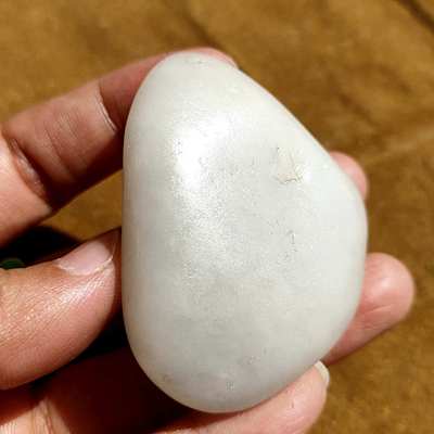 白玉一级白独籽吊坠把件且末