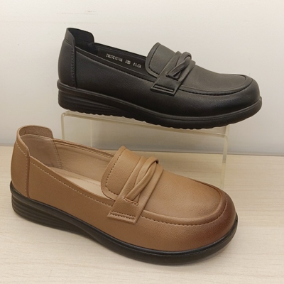 大东2025年春季新款女妈妈鞋平底耐磨软底休闲百搭休闲鞋C1096A