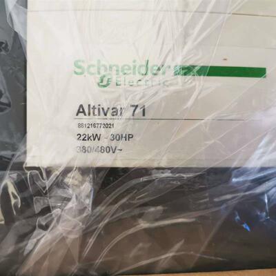 全新 ATV71HD22N4Z施耐德 71系列22KW 380V  原装  实物拍摄询价