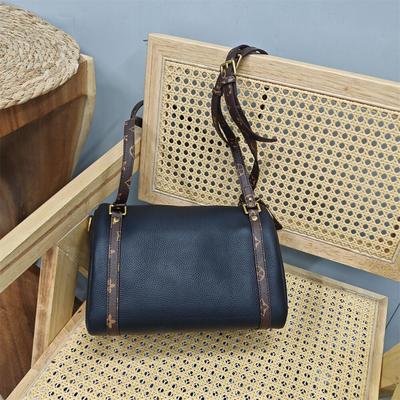 2025新款秋冬手提真皮百搭女包