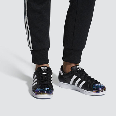 Adidas/阿迪达斯正品女士复古休闲透气耐磨低帮板鞋CQ2611
