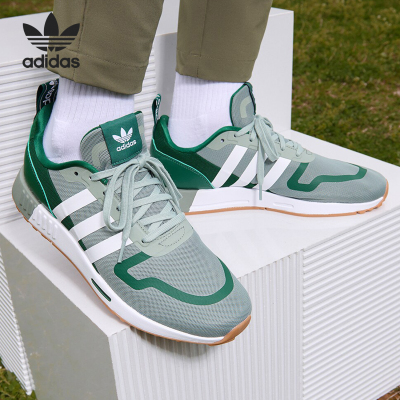 阿迪达斯男女同款运动休闲鞋