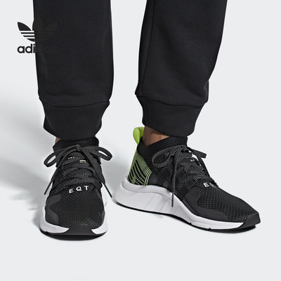 阿迪达斯男女经典运动鞋