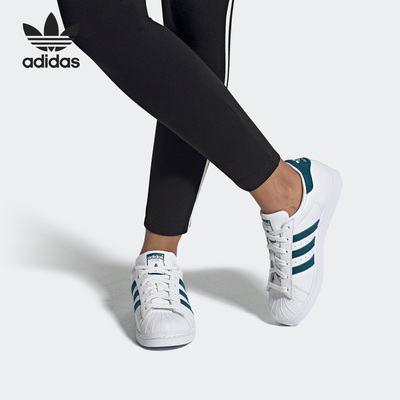 阿迪达斯三叶草女子运动休闲鞋