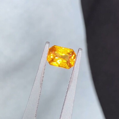 鑫世源黄蓝宝戒面可定制
