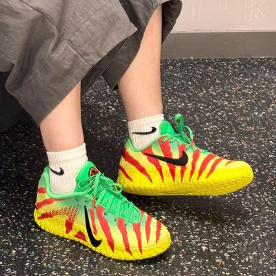 Nike耐克 JAEPJa3 莫兰特三代300 实战篮球鞋男款IU7239-300