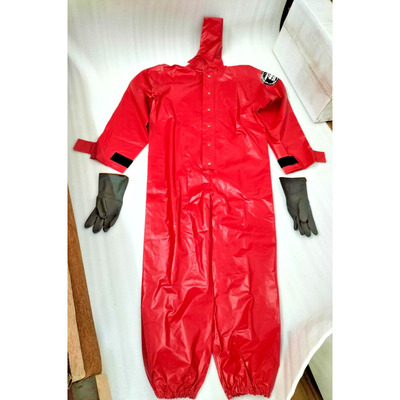 TRELLEBORG TRELLCHEM SPLASH 600 化学保护套装 - L 码