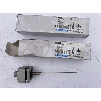 2pc x TELEMECANIQUE ZCKE06 ZCKE06AB 8B-2020-W02 064623 LIMIT