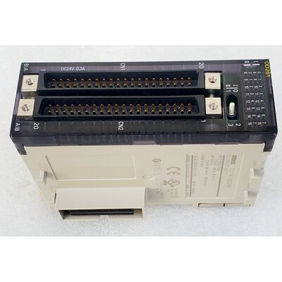 Módulo De Entrada/Salida OMRON CJ1W-OD261 64 Puntos Salida
