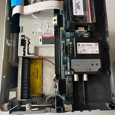 20BC015A0AYNANC0 20B-VEC 工控自动化变频器通讯模块议价维修