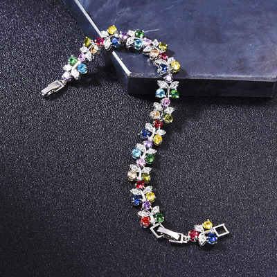 钻石之乡河南商丘人工钻石轻奢彩虹花朵手链女生小众百搭彩色多彩