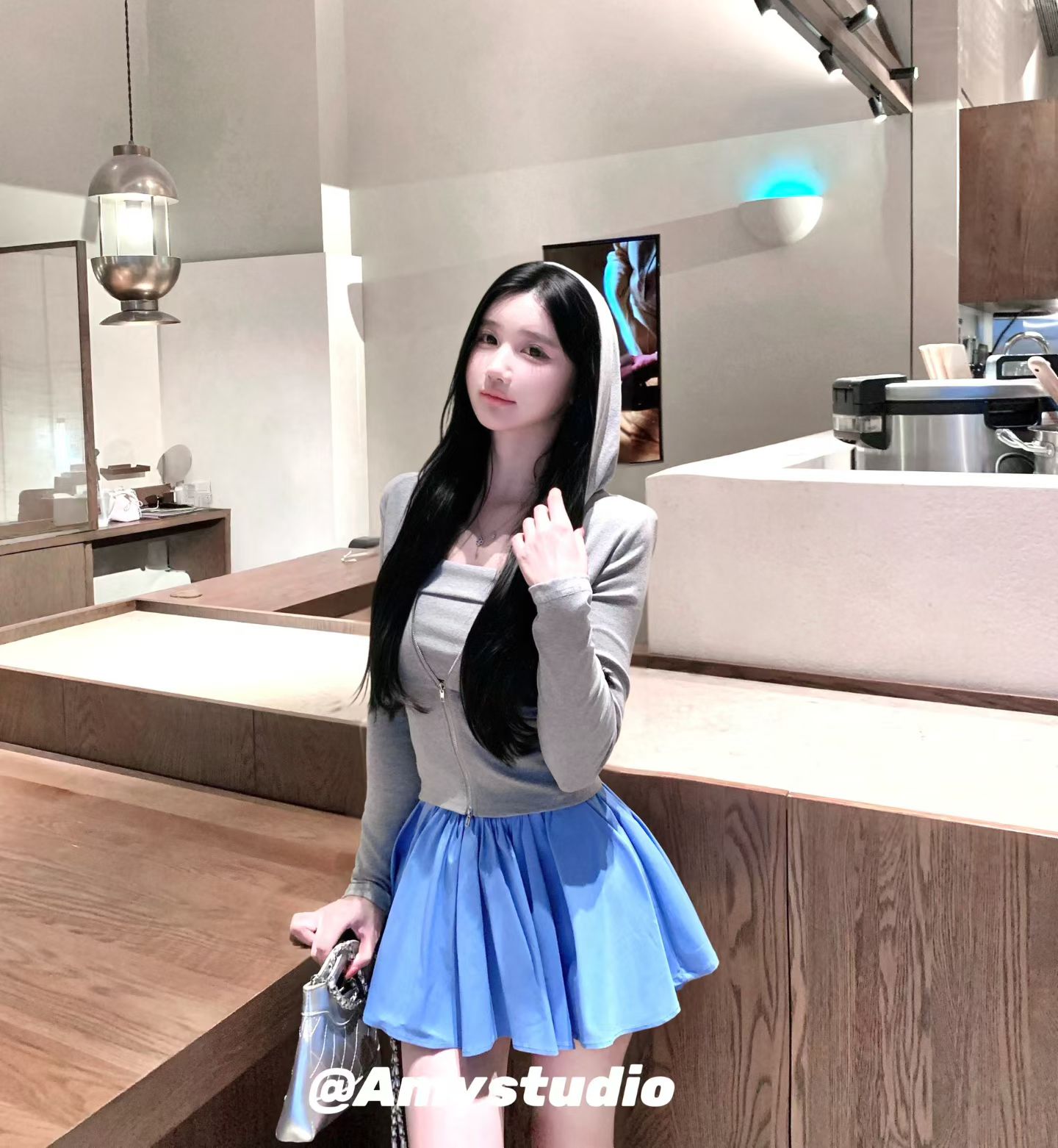 艾米Amy网红爆款纯欲风三件套女连帽开衫裹胸搭伞裙休闲运动套装
