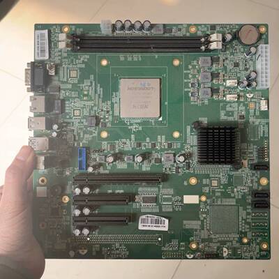 可维修龙芯3号处理器3A3000-LP加主板。正常开机，图是实议价
