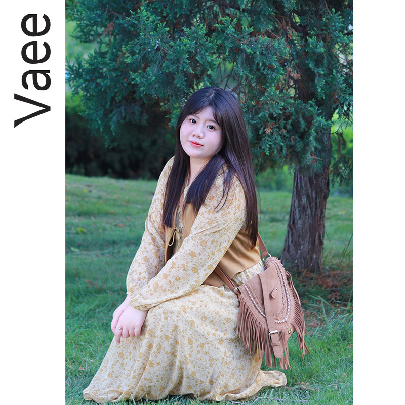 Vaee大码女装气质两件套秋季新款百搭小马甲V领长袖碎花连衣裙_虎窝淘