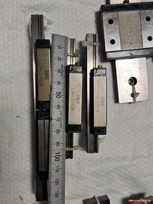 日本IKO直线滑轨LWLG15B，轨道3个孔，4个孔，柔顺不(议价商品）