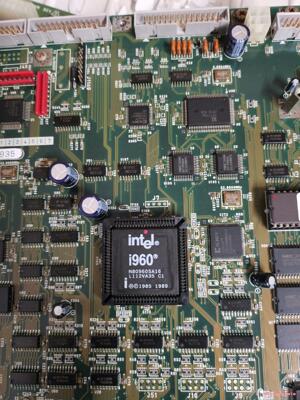 拆机两块老主板，上面有intel i960，赛灵思，ami等(议价商品）
