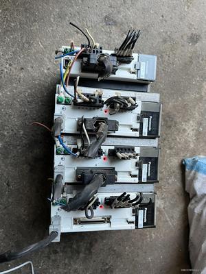 MCDKT3520E/有3个，MBDKT2510E/有一个，