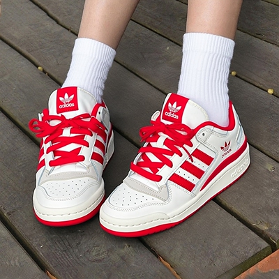 阿迪达斯三叶草红色板鞋休闲鞋男鞋女鞋2026春季马年运动鞋JQ1533
