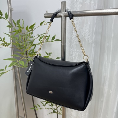 外单质感枕头包金属链条复古百搭