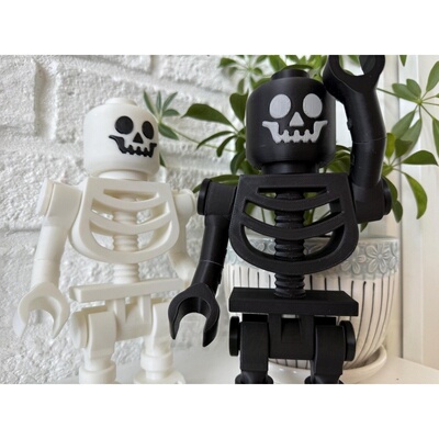 Giant Skeleton Minifigure 巨型骷髅迷你人偶万圣节恐怖展示装饰