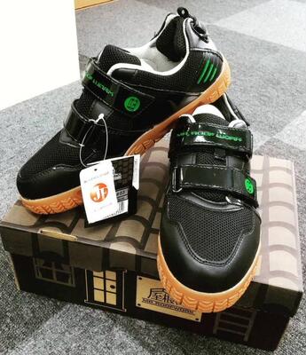 屋根やくん休闲运动男女魔术贴