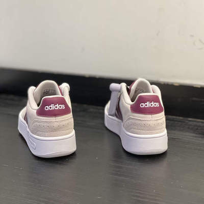 阿迪达斯时尚运动休闲鞋系带