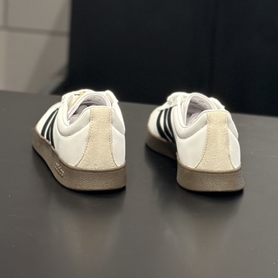 adidas Vlcourt 男女同款减震防滑耐磨低帮轻便透气板鞋 ID6015